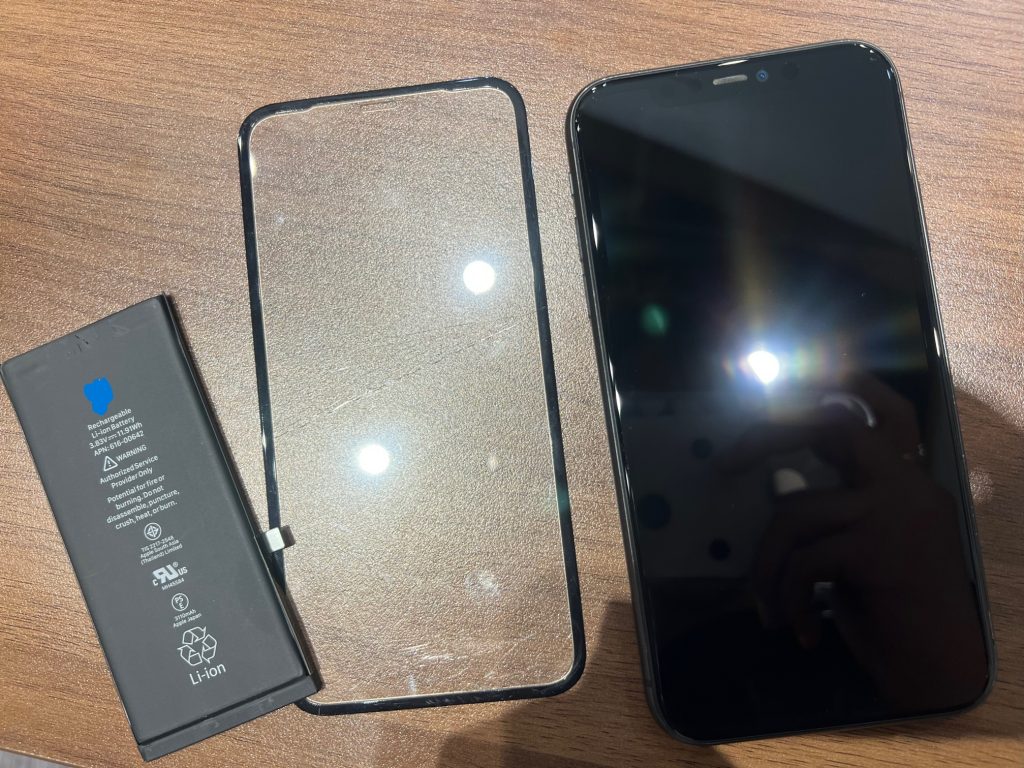 iPhone11 バッテリー 修理【西宮市からご来店】 | iPhone修理・iPad修理 スマートクール ららぽーと甲子園店